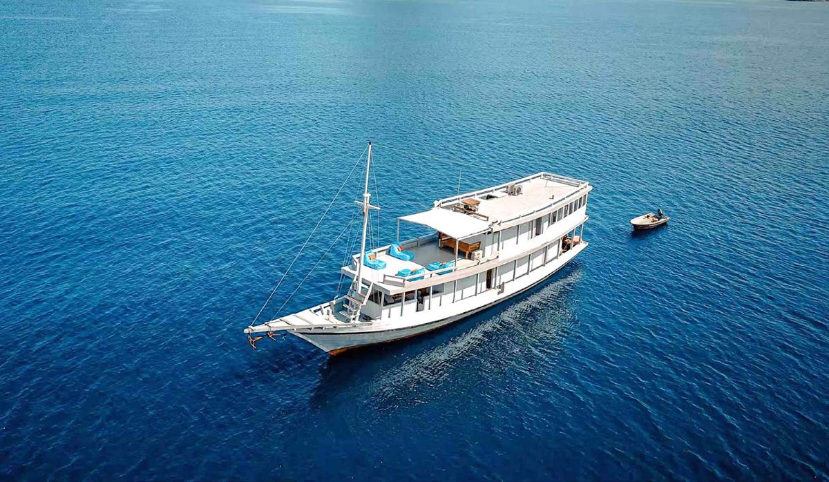 KOMODO LIVEABOARD, FROM BALI - Aha Bali